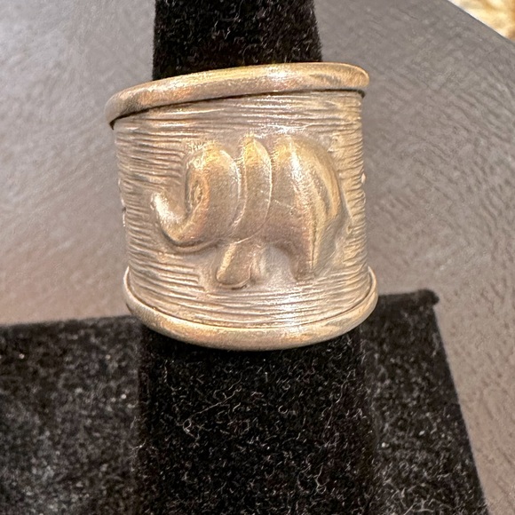 Jewelry | Brushed Silver Elephant Ring | Poshmark